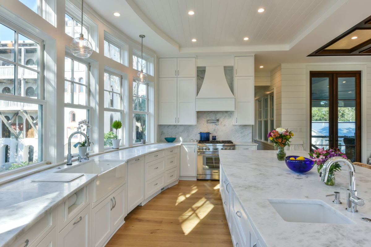 Family Retreat on Sullivan's Island - Swallowtail Architecture
